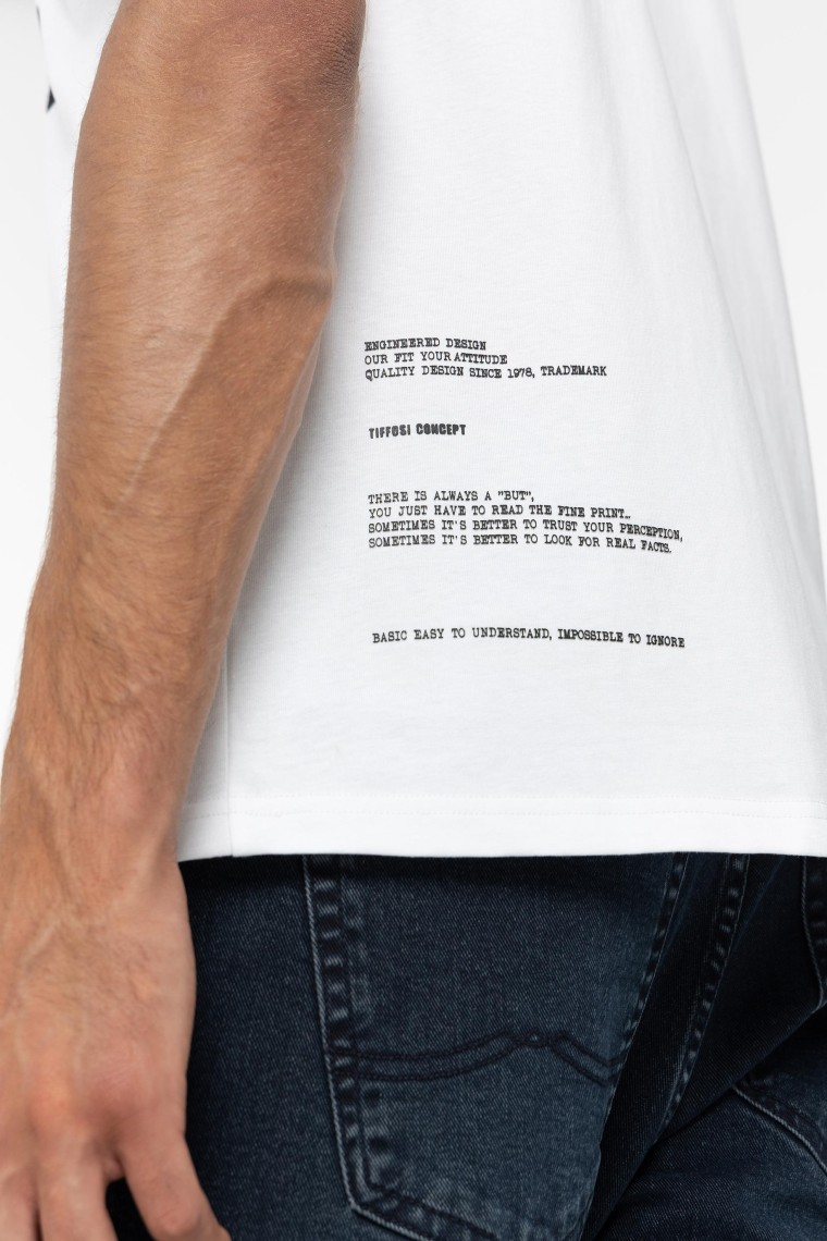 Camiseta Estampado Frontal con Relieve - 10058564_001 | Tiffosi