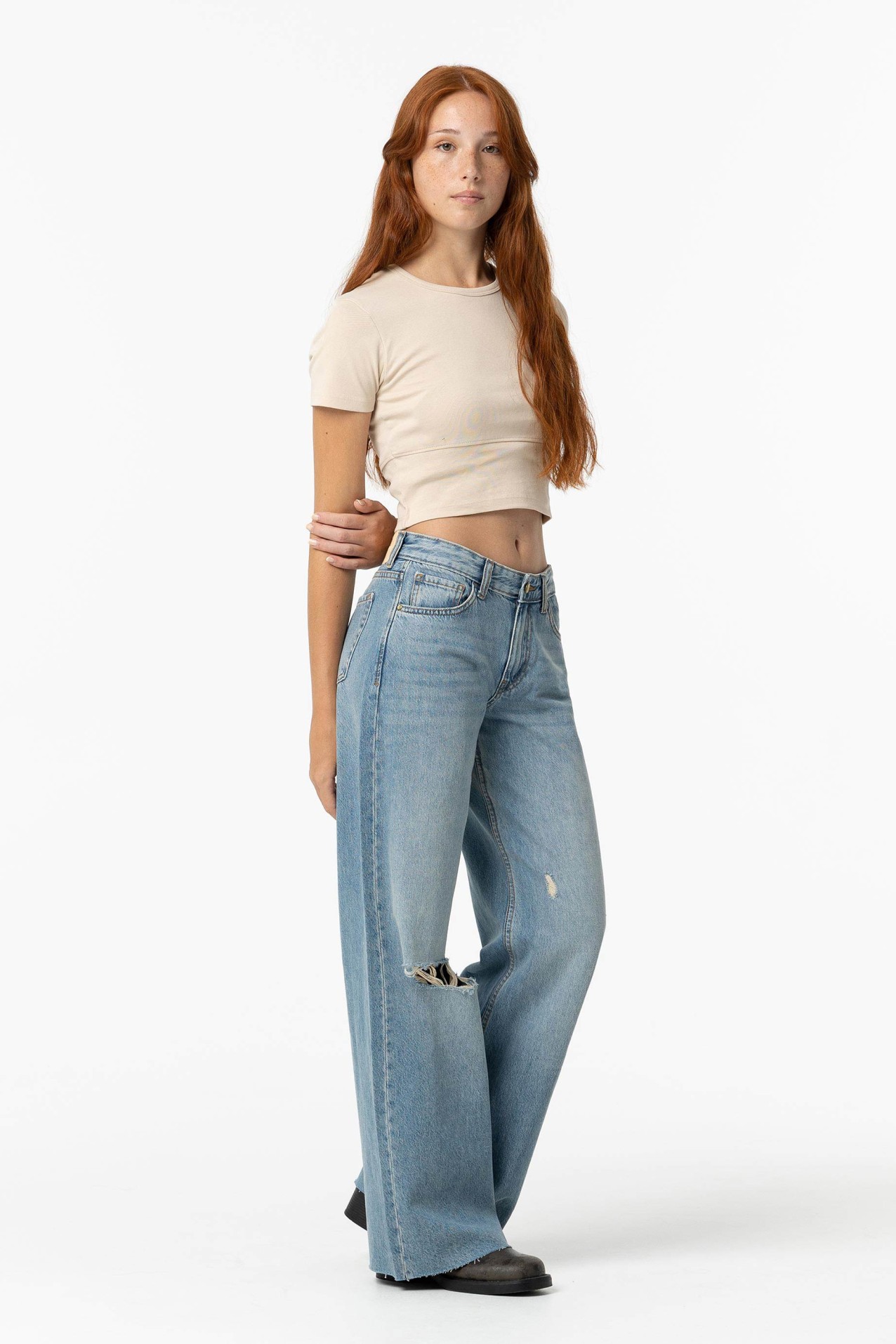 Relax Wide Leg Charli Jeans with Rips - 10056327_M20 | Tiffosi