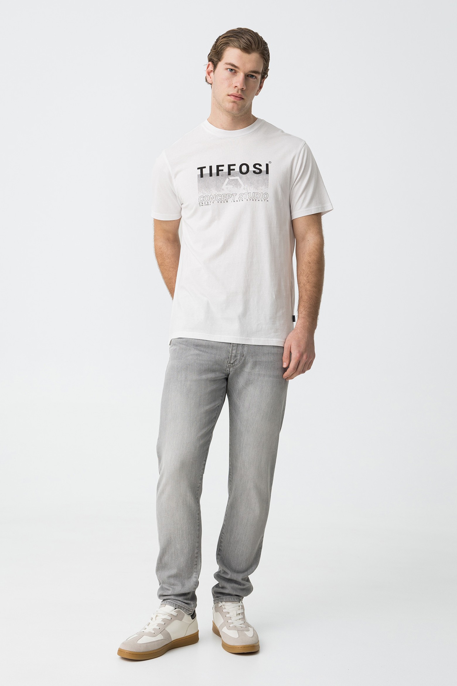 Dylan Tapered Slim Fit Jeans - 10059772_P2030 | Tiffosi