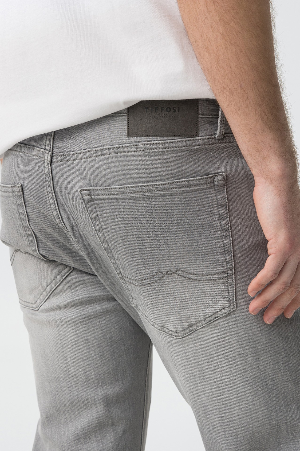 Dylan Tapered Slim Fit Jeans - 10059772_P2030 | Tiffosi