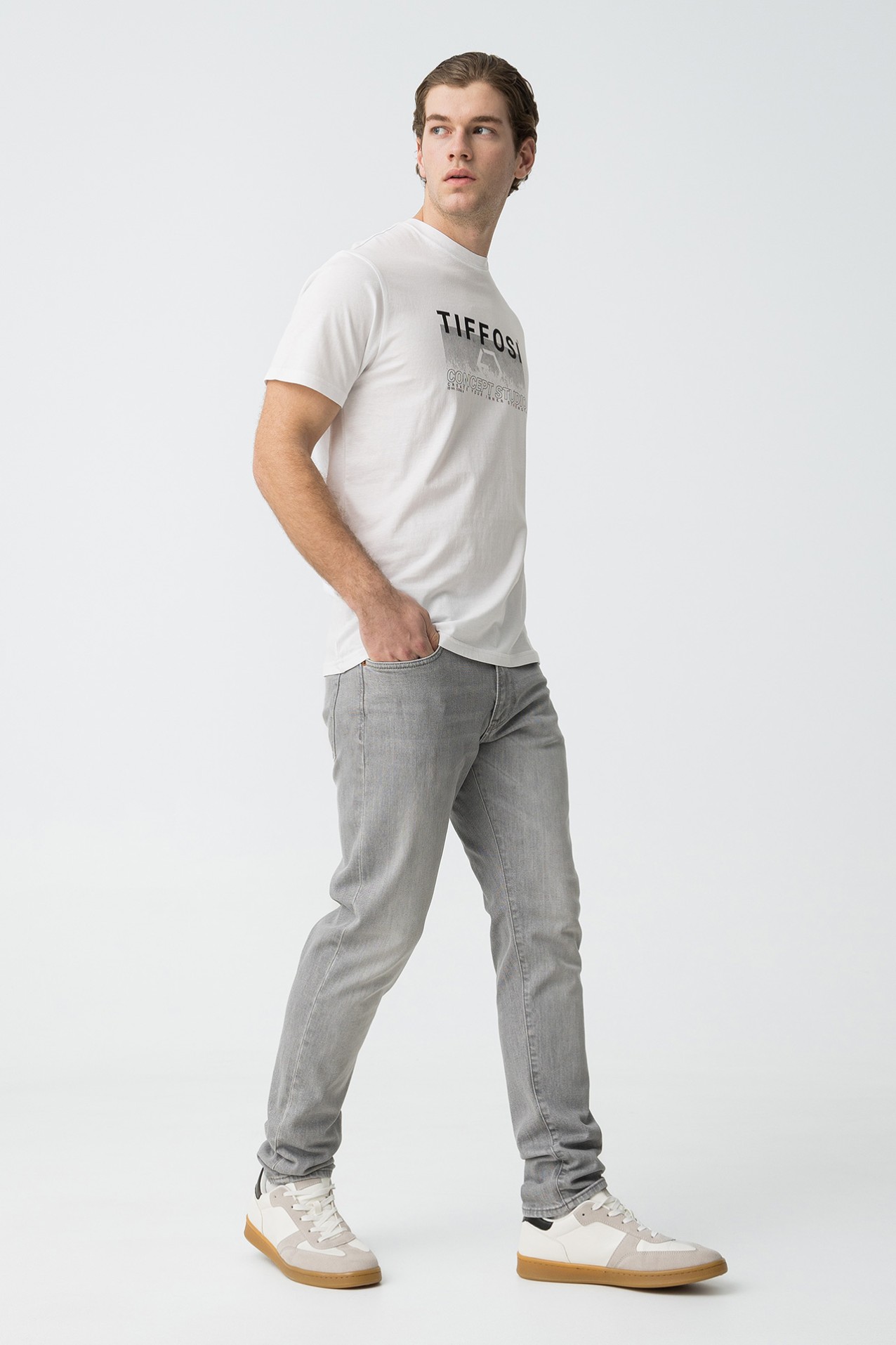 Dylan Tapered Slim Fit Jeans - 10059772_P2030 | Tiffosi